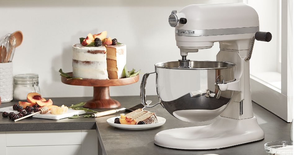 Difference between Bowl-lift vs Tilt-head Stand Mixer | KitchenAid