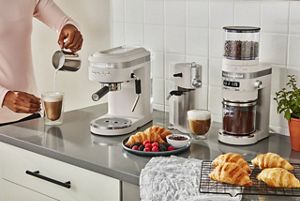 Espresso vs Coffee: Understanding the Differences | KitchenAid